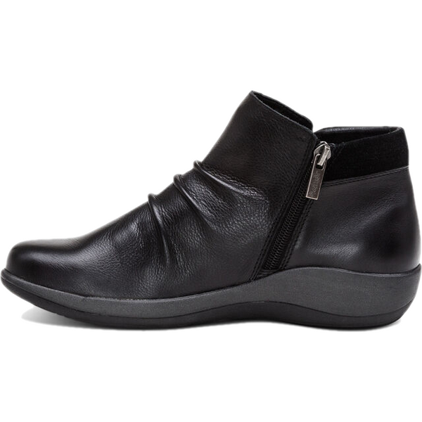 Aetrex Women's Luna Ankle Boot in Black Leather with Side Zipper ...